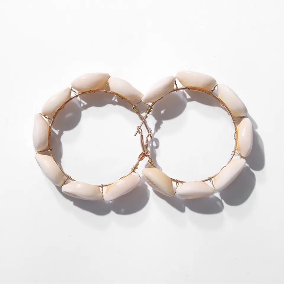 Zara | Jewelry | Zara Shell Hoops | Poshmark